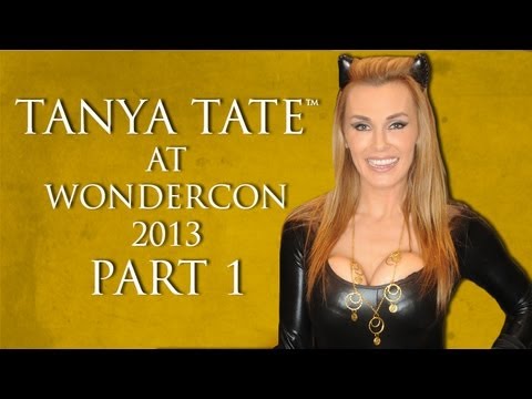 Cosplay Girls Interviewed At Wondercon - Part 1