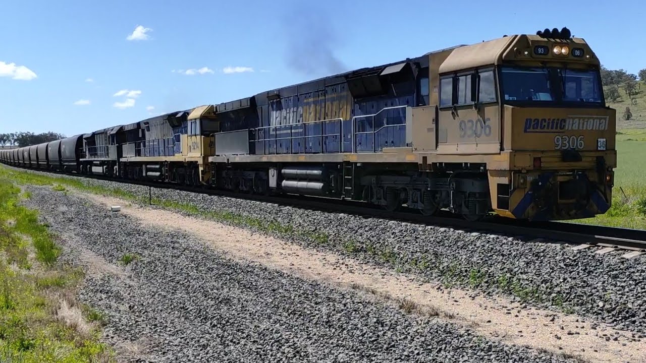 Pacific National 9306 9214 TT128 loaded coal train just outside Werris Creek 28-9-2022 - YouTube