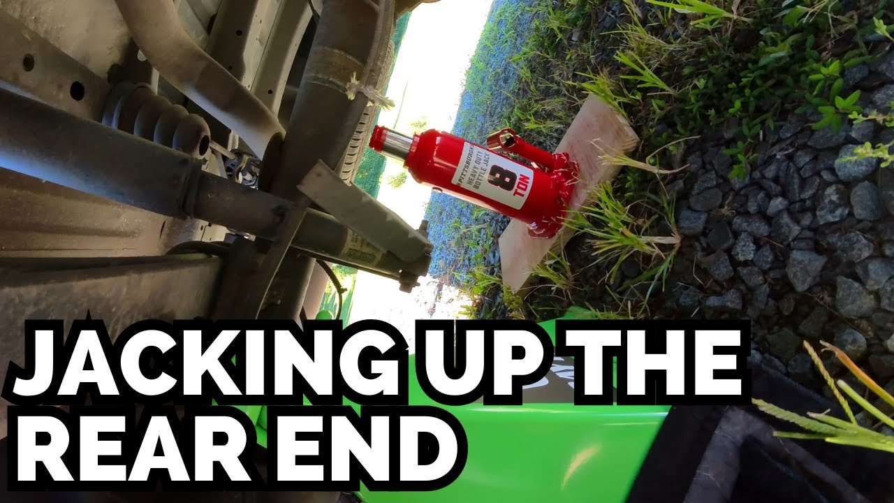 How to Jack Up the Rear End of a 2020 Ford Transit - YouTube