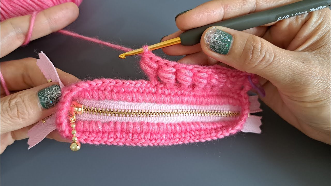 Wowwww! 🤩 Crochet zip purse with zipper🔥Lovely bead stitch🎁 - YouTube