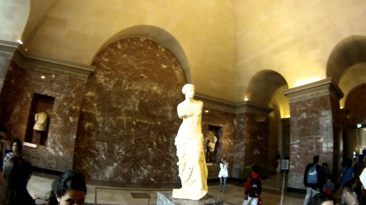 Venus de Milo - Louvre - YouTube