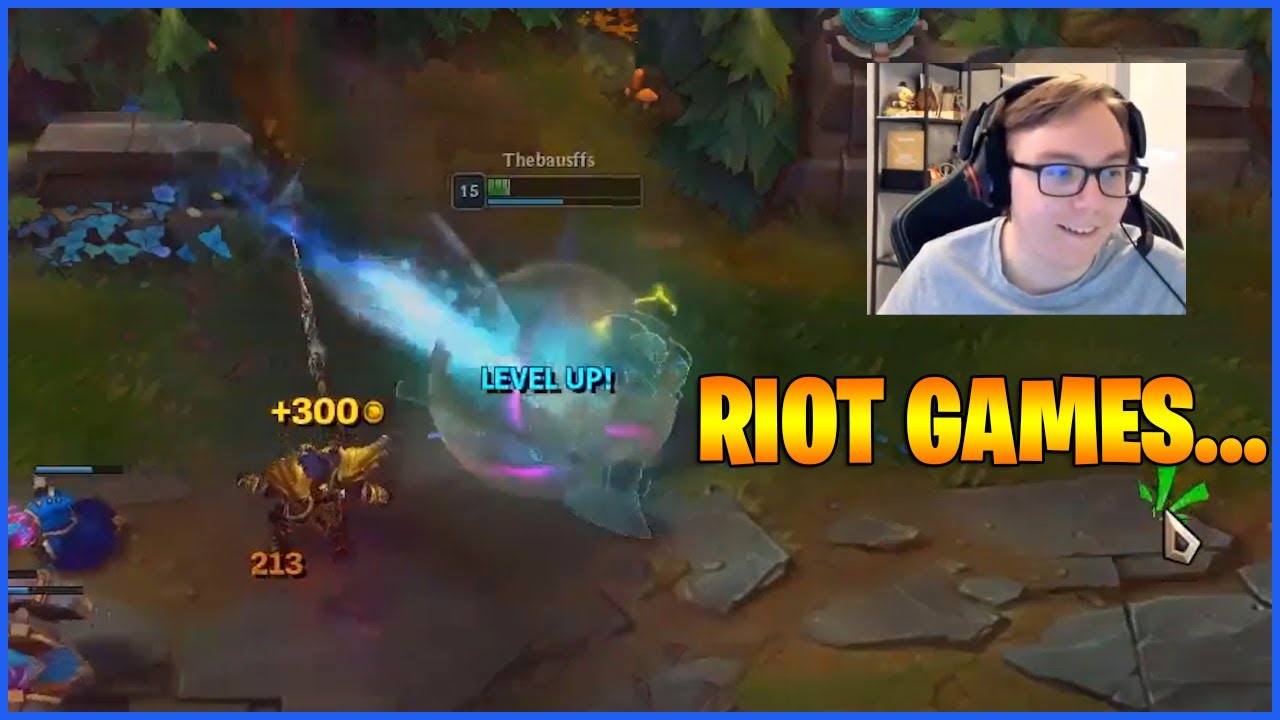 Riot Games save Thebausffs - LoL Daily Moments Ep 1939 - YouTube