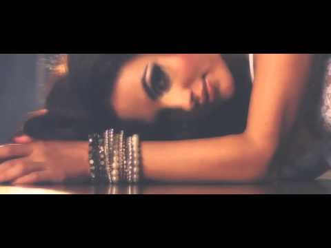 Vivi il tuo momento con Besame Lingerie - YouTube