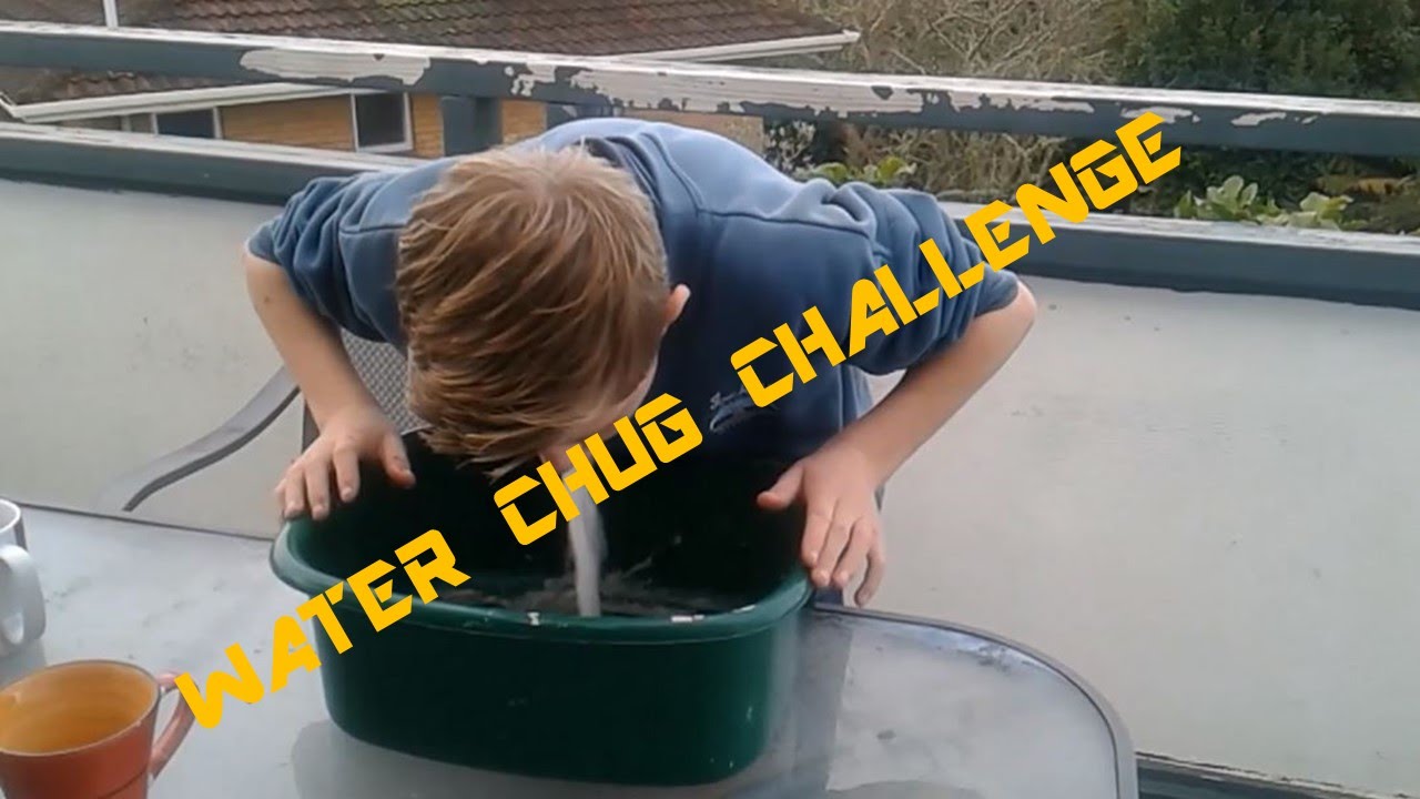 THE WATER CHUG CHALENGE!!! - YouTube