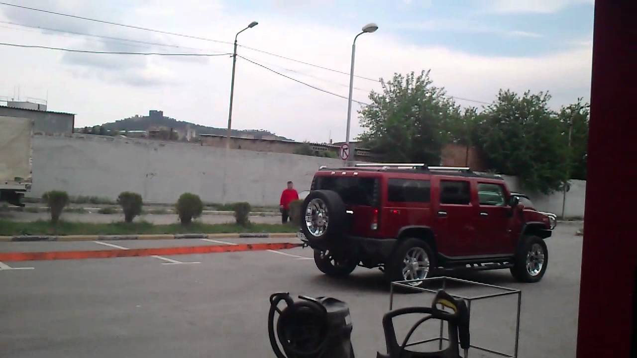 G class vs Hummer - YouTube
