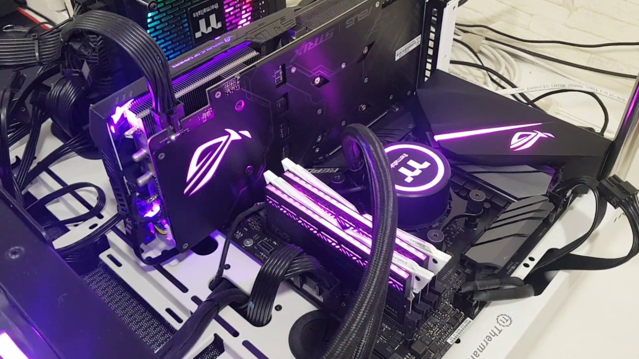 KLEVV CRAS II RGB Sync with T Force NightHawk RGB - YouTube