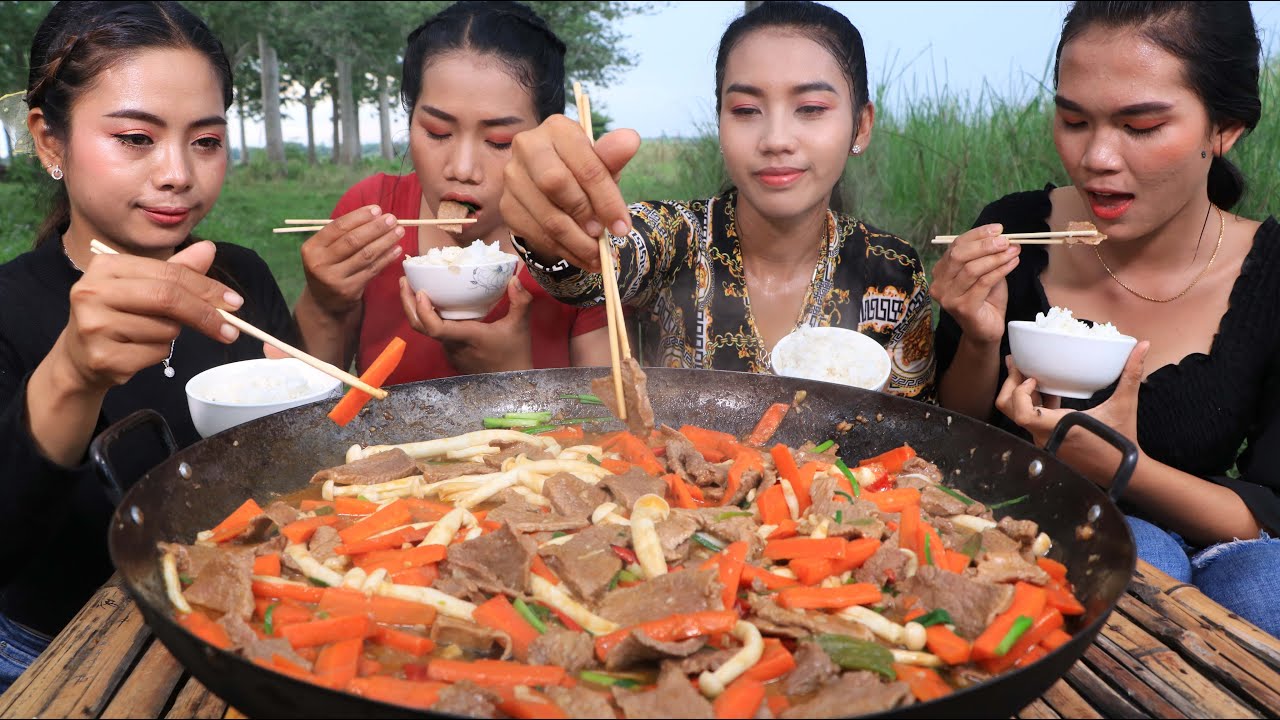 Beef stir-fry with vegetable recipe - Cooking and eating - YouTube