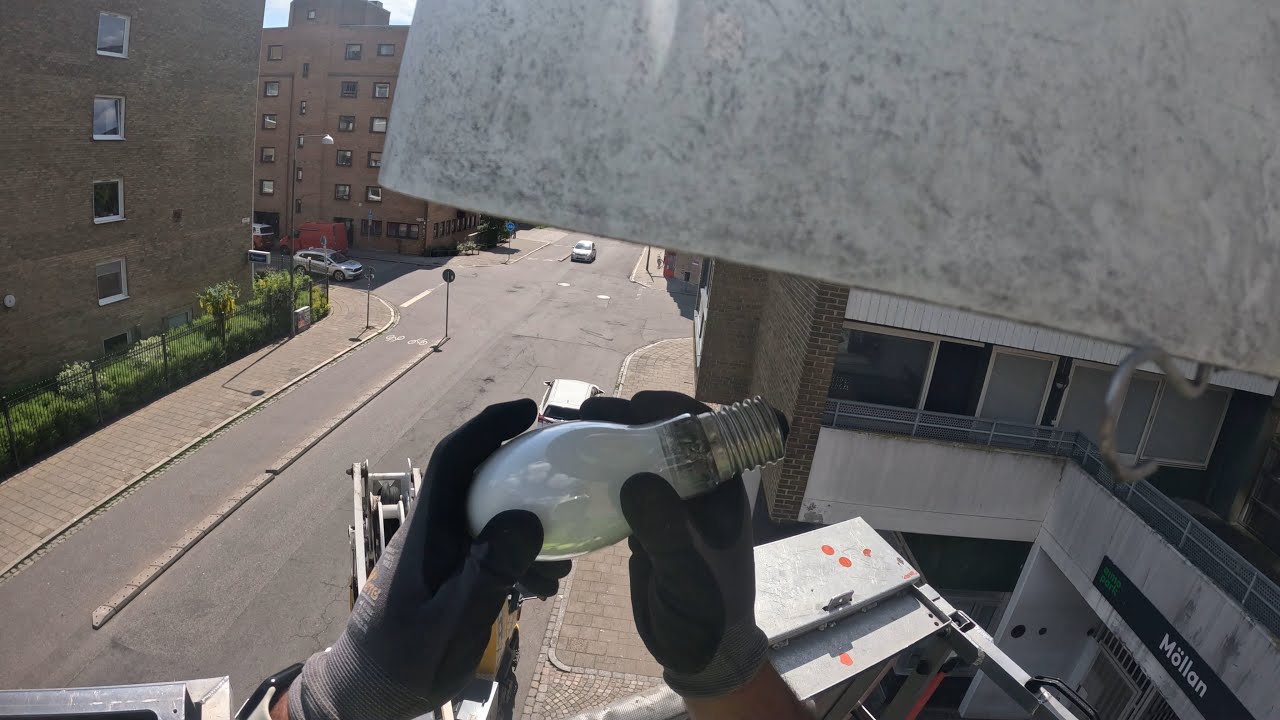 Streetlights.4 Another sunny day😎 - YouTube