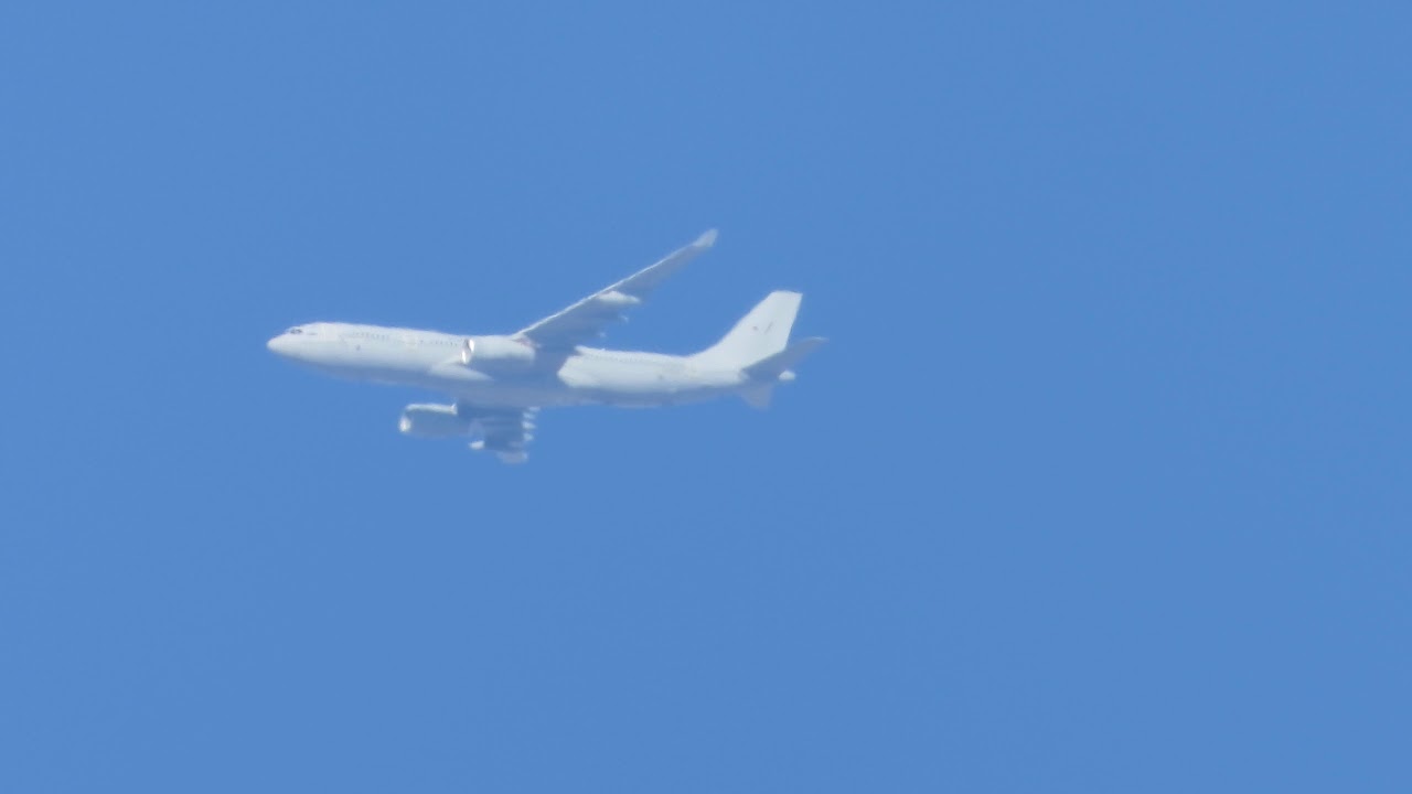 RAF Airbus A330 MRTT Aerial Refueling Tanker ZZ332 – Nikon P1000 Super ...