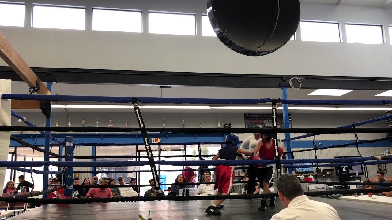 Julian’s 2nd fight at All World Boxing Club round 3 - YouTube