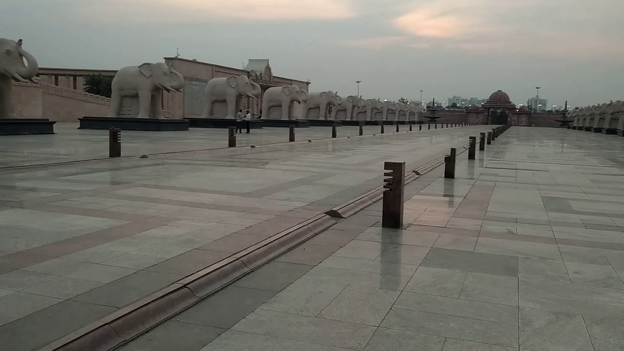 Ambedkar park in Lucknow Mayawati ka park hathi bala park - YouTube
