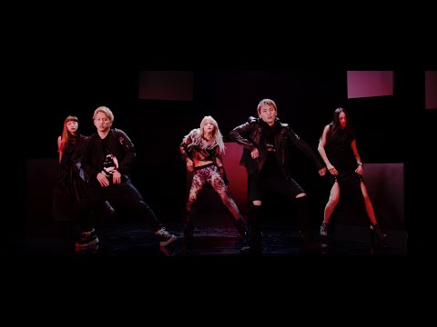 lol-エルオーエル- / girlfriend