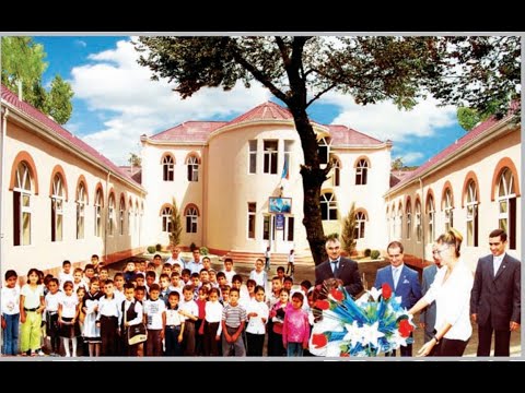 Masallı, Təzəkənd kəndi. Mehriban Əliyeva Gülağa Tənha tərəfindən inşa edilmiş məktəbin açılışında..