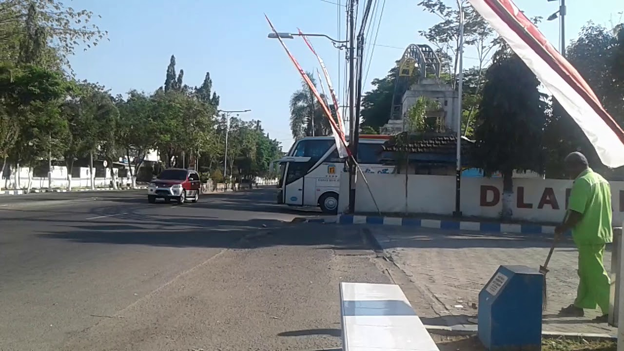 Pagi di terminal madiun(1) - YouTube