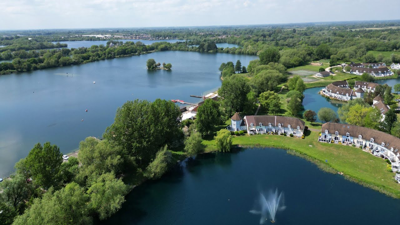 Isis 99, 'Milford Lodge' - Turret Style 3 Bedroom Lakeside Lodge on ...