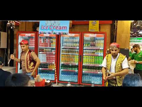 Inghetata turceasca - YouTube
