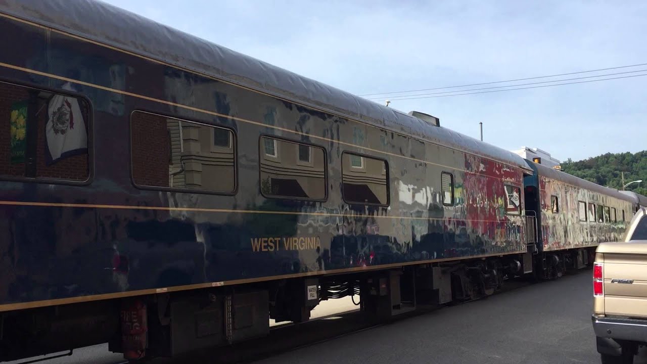 CSX Executive Train Rolling through St. Marys WV June, 2015 - YouTube