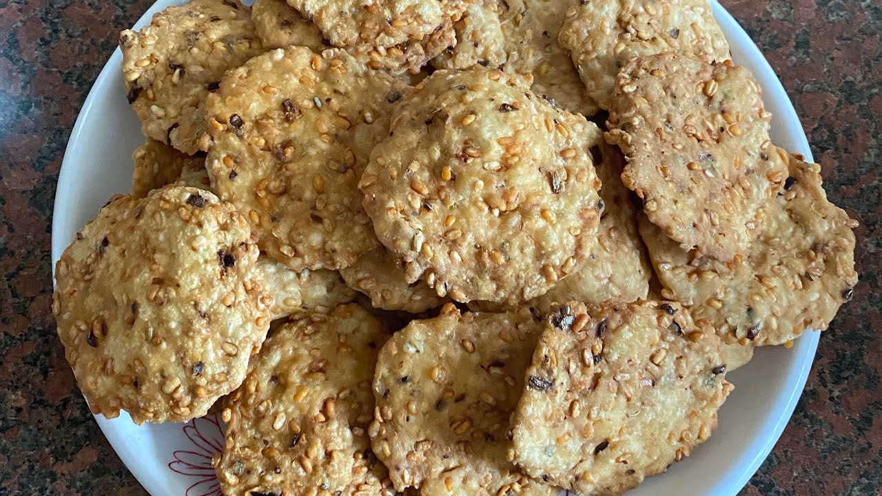 Thattai Vadai | Paruthurai Vadai | Spicy Snack | Sri Lankan Cuisine ...