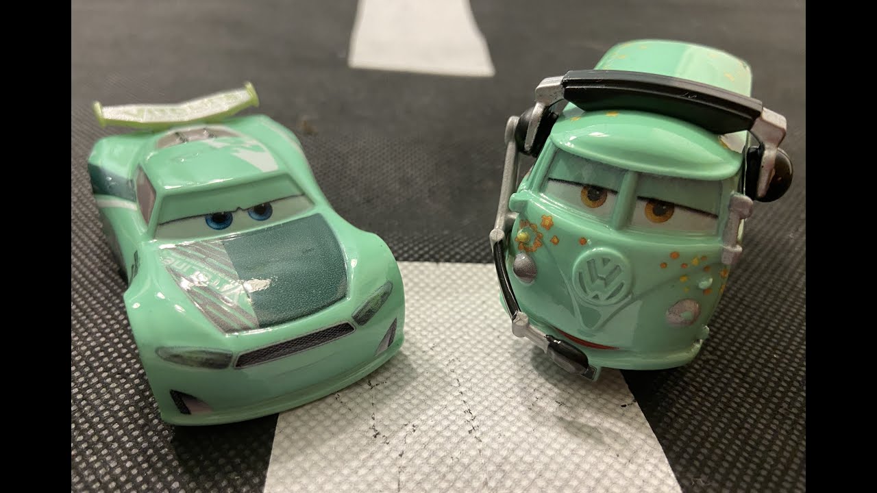 DISNEY PIXAR CARS 3 GLOW RACERS CHASE RACELOTT & FILLMORE - YouTube