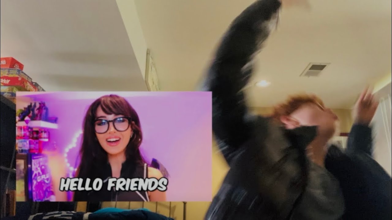 Sssniperwolf until she says “Hello friends” - YouTube