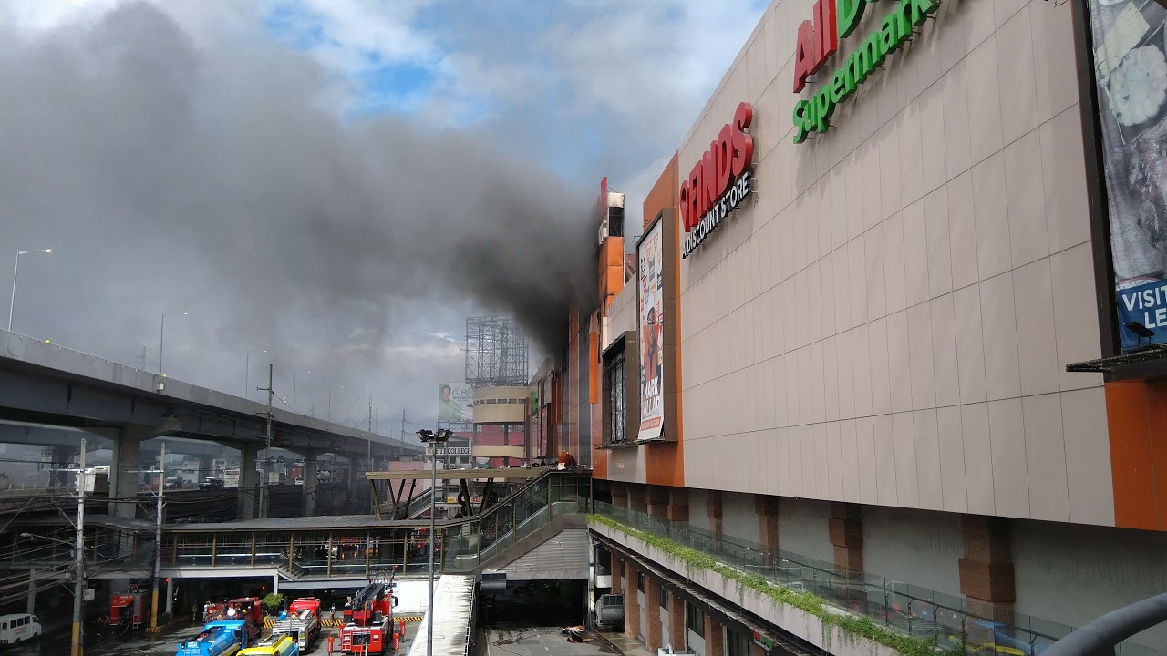 Sunog sa Starmall Alabang, January 8, 2022 - YouTube
