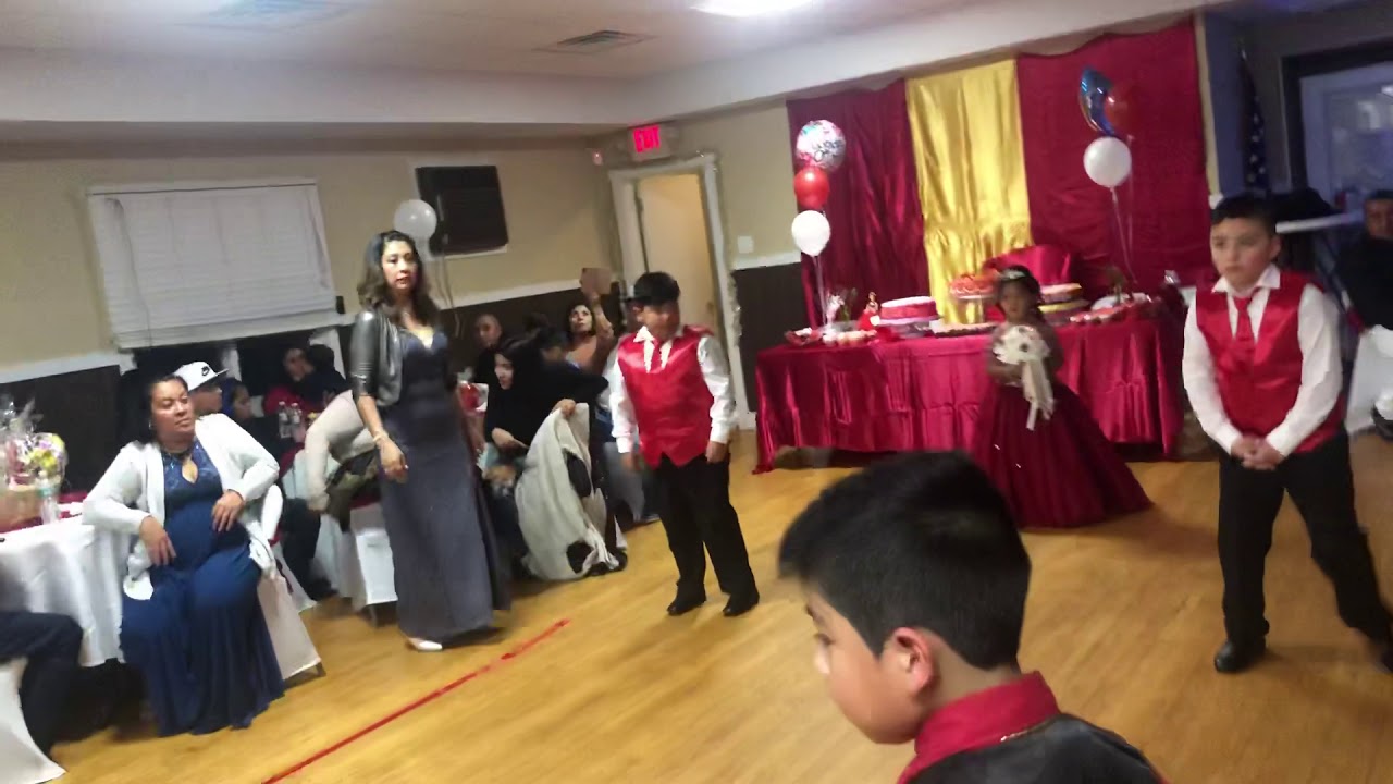 Mis 5 añitos vanessita y 7 añitos Sergio - YouTube