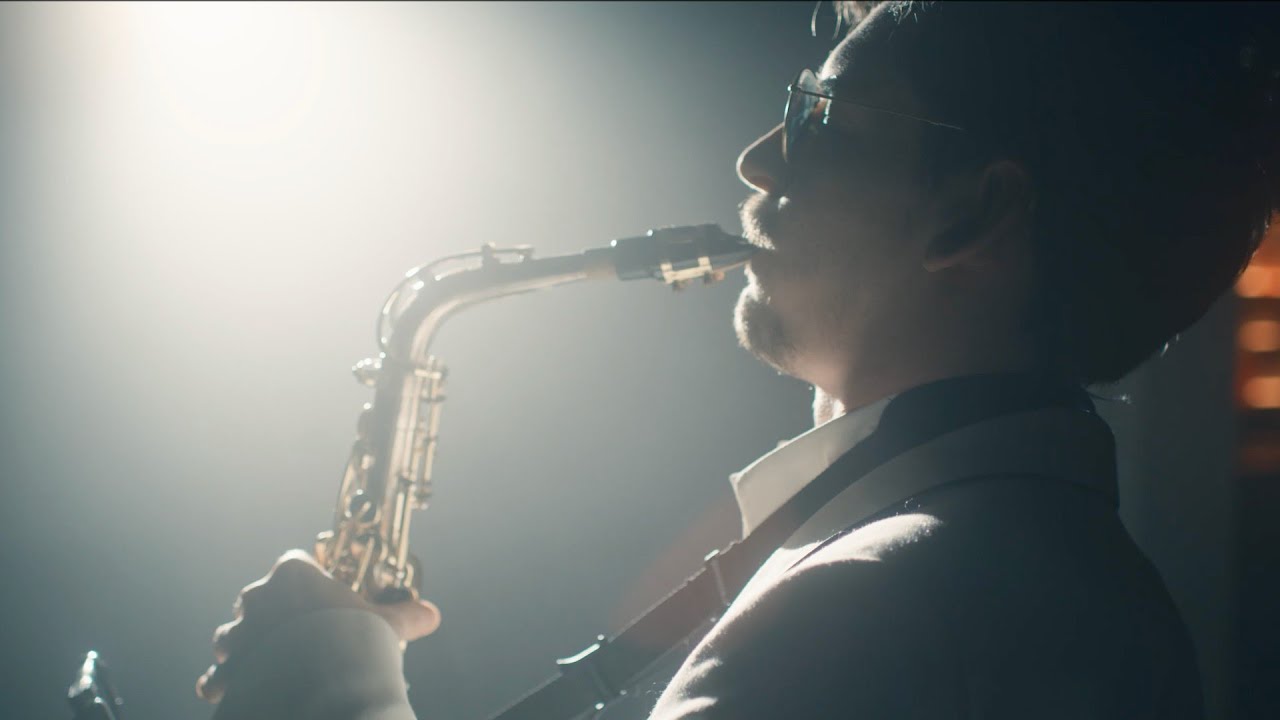 Bellaire - Suzie Feat. Emma Hoet & BLOWSOM (Official Video) - YouTube