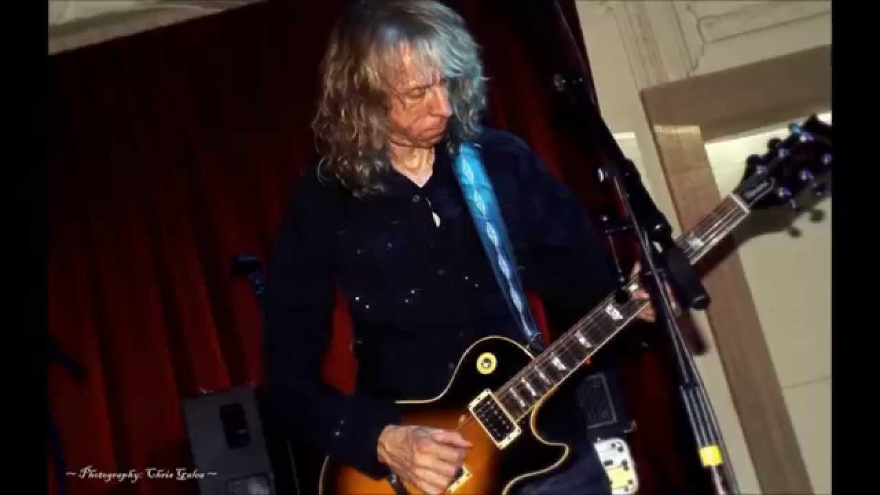 Interview with Brian Tatler (DIAMOND HEAD) - YouTube