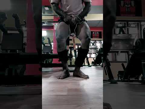 💪💪#legs #fitness #feet #gym #pantyhose #workout #highheels #stockings #tights #heels #legday #