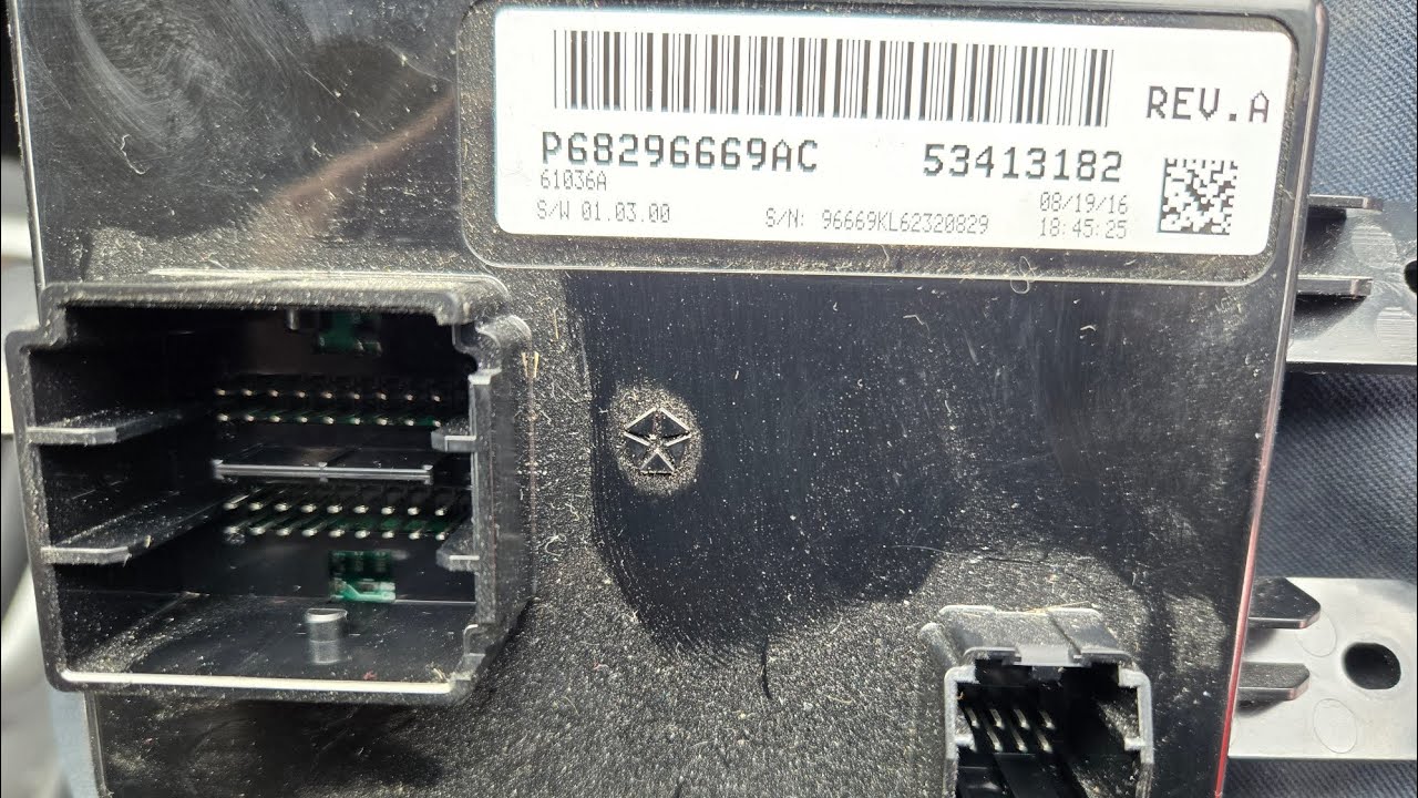 2017 Jeep Cherokee Temperature Control Module Location and Removal ...