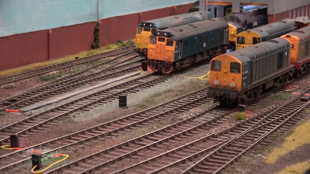 Newbury Model Railway Club 2019 Exhibition - YouTube