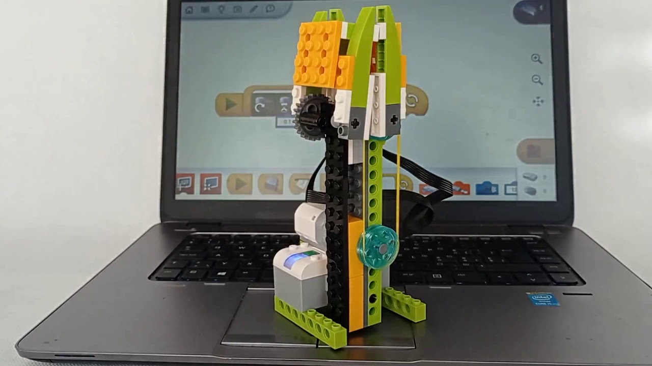 Venus flytrap made with WeDo 2.0 LEGO Set - YouTube