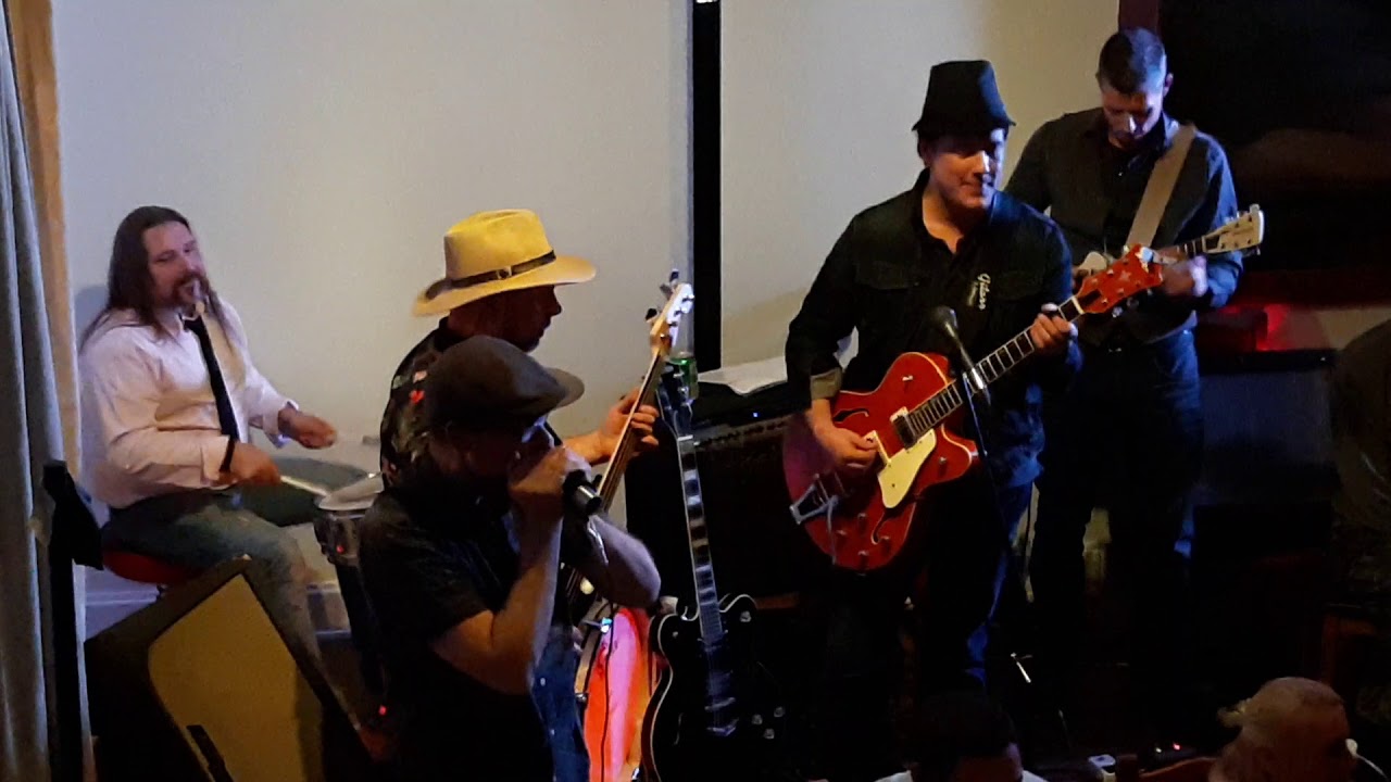 EIGHT BALLS BLUESBAND - I Can't be satisfied - YouTube