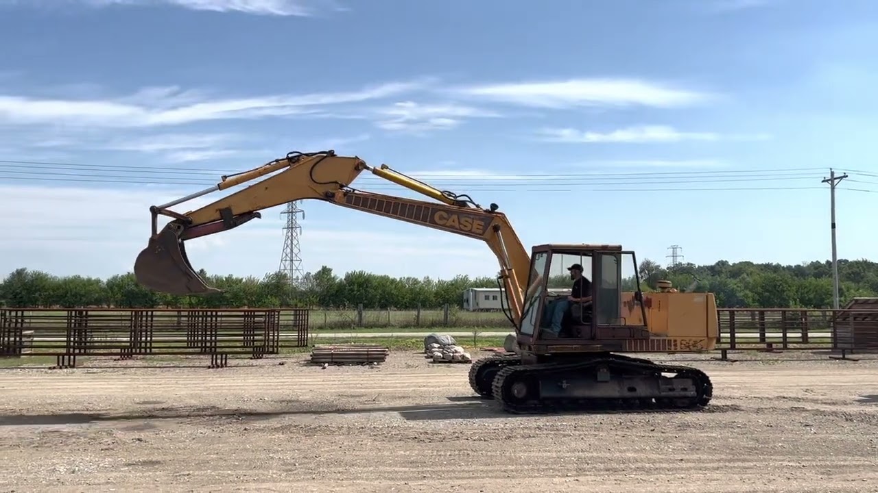 Case 888 Excavator w/ Manual Thumb - YouTube