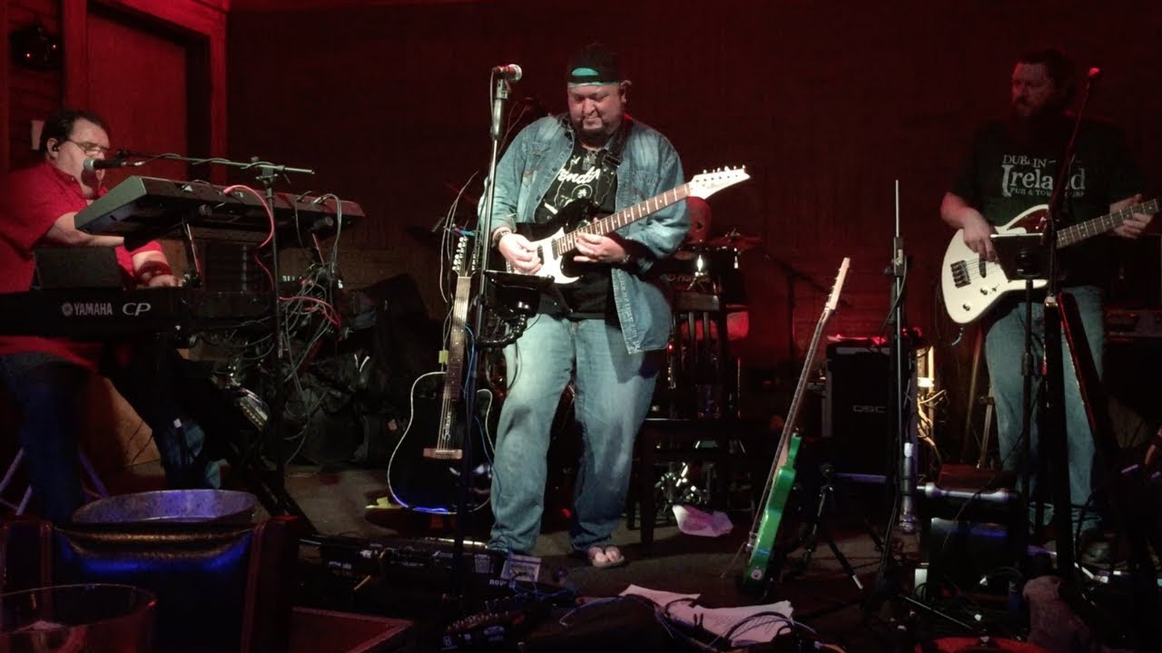 Steve Rutledge - Wonders (Live w/ Liquid Velvet) - YouTube