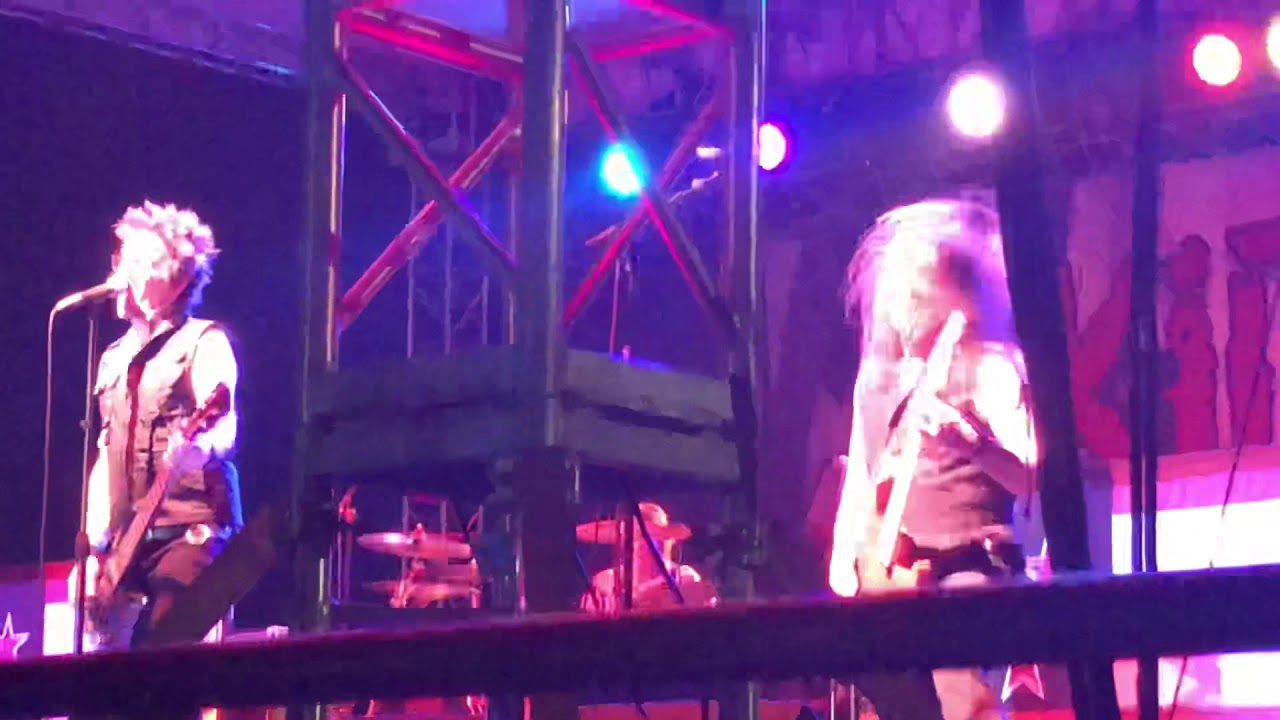 Psycho Therapy Skid Row Hermiston - YouTube