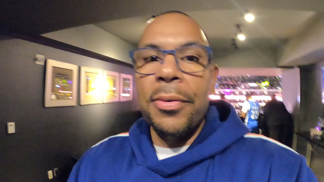 VIP SUITE LAKER GAME STAPLE CENTER AGAINST THE CALVES 10/29/2021 - YouTube