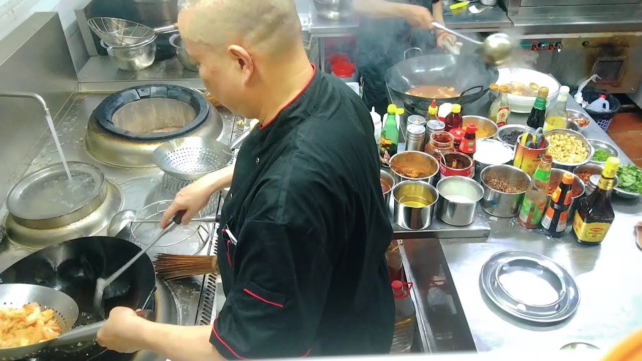 Busy Nonstop cooking nonstop order Chinese food style - YouTube