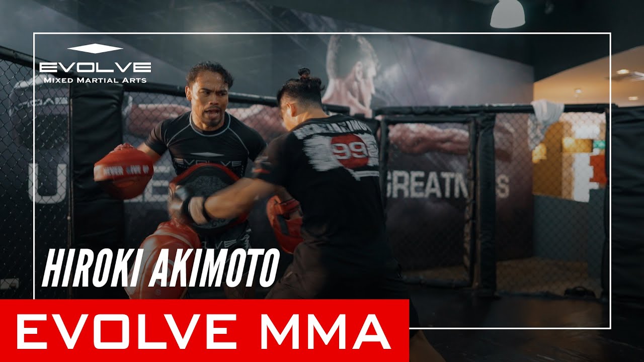 Kickboxing World Champion Hiroki Akimoto staying sharp and ready! - YouTube