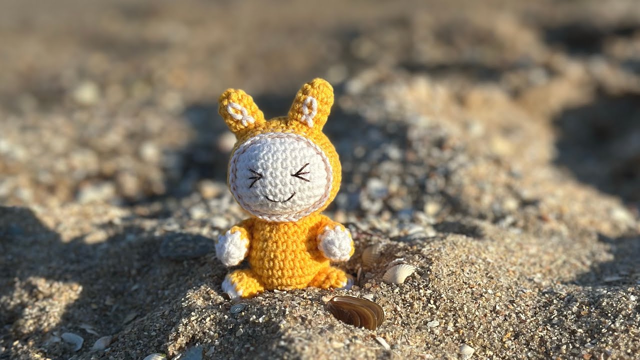 tutorial: crochet LABUBU, part 2 (hands and legs) - YouTube