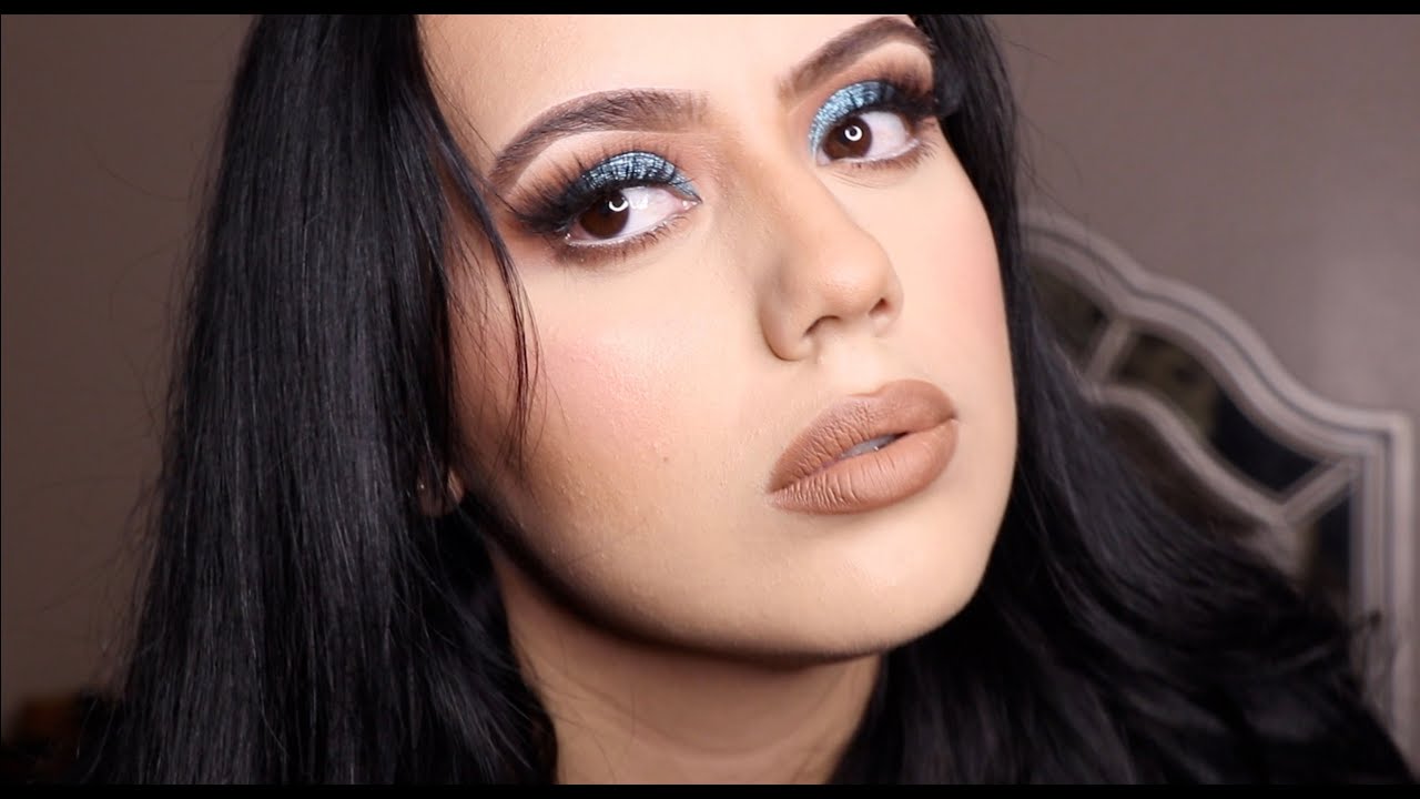 BLUE GLITTER SHADOW - YouTube