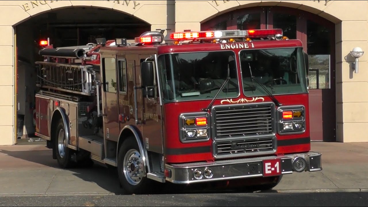 Hayward Fire Dept. Engine 1 Responding - YouTube