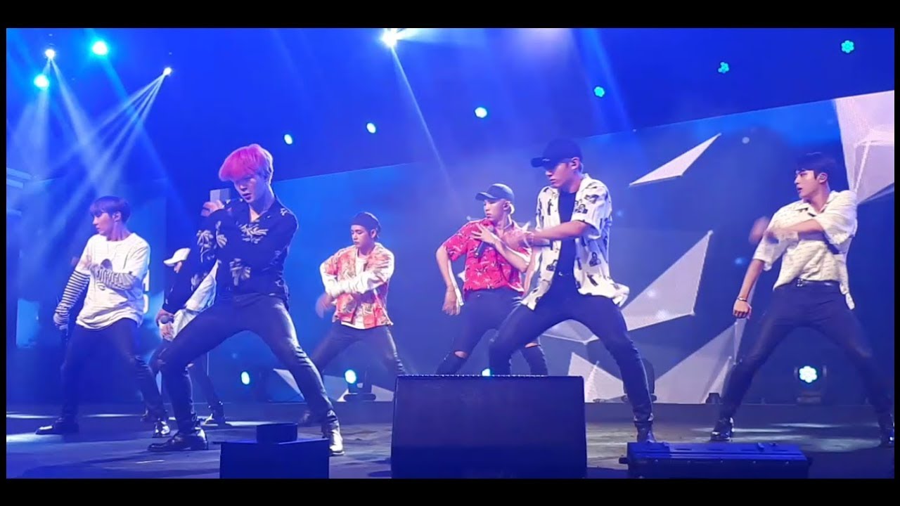 170804 BTS - Blood Sweat Tears [KBS Music Bank World Tour in Singapore ...