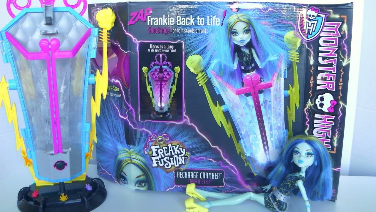 Freaky Fusion Recharge Chamber Review - Monster High - YouTube