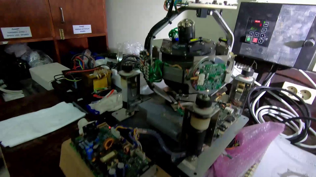 Repeater Simrad AR-81 Digital Gyro Repeater Dimmer modification - YouTube