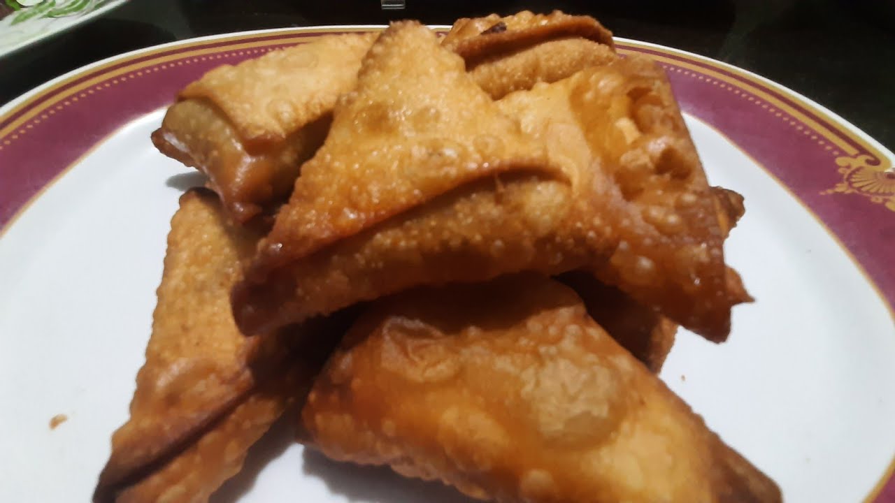 15 mins ONION SAMOSA / Evening snack recipe / வெங்காய சமோஸா - YouTube