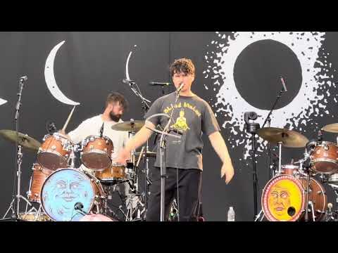 Vampire Weekend - Connect (Live Debut in Austin, TX Moody Amp Total Eclipse 4/8/2024)