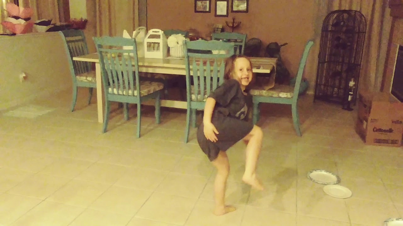 Sofie dancing. March 2018(2) - YouTube