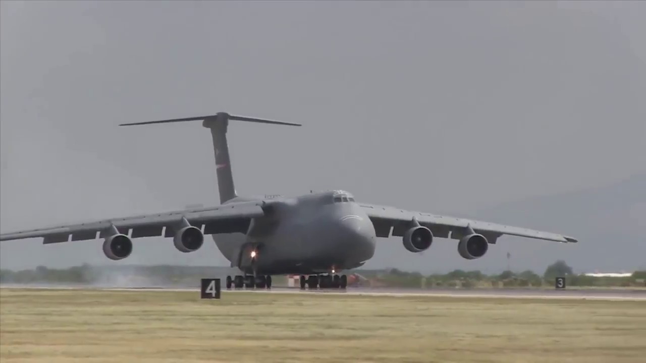 The Final C-5A Galaxy Flew To The Boneyard Today - YouTube