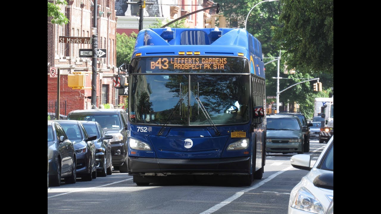 MTA NYCT Bus: New Flyer XN40 "Xcelsior" CNG #752 on the B43 - YouTube